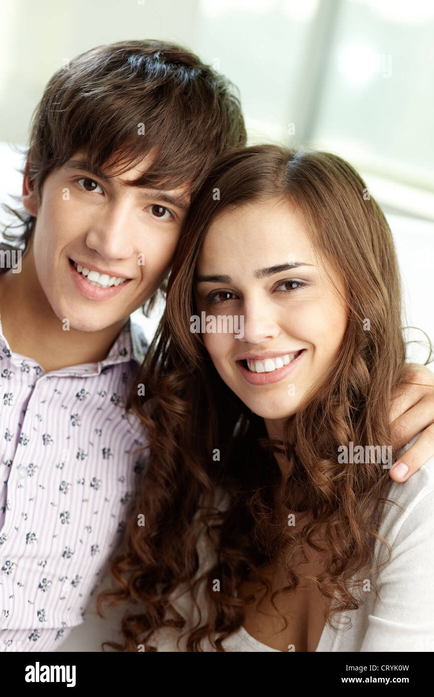 Romantic teenage sweethearts hi-res stock photography and images - Alamy
