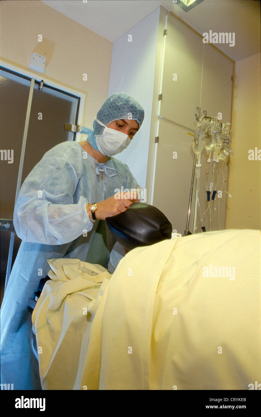 Anesthesia nursing hi-res stock photography and images - Alamy