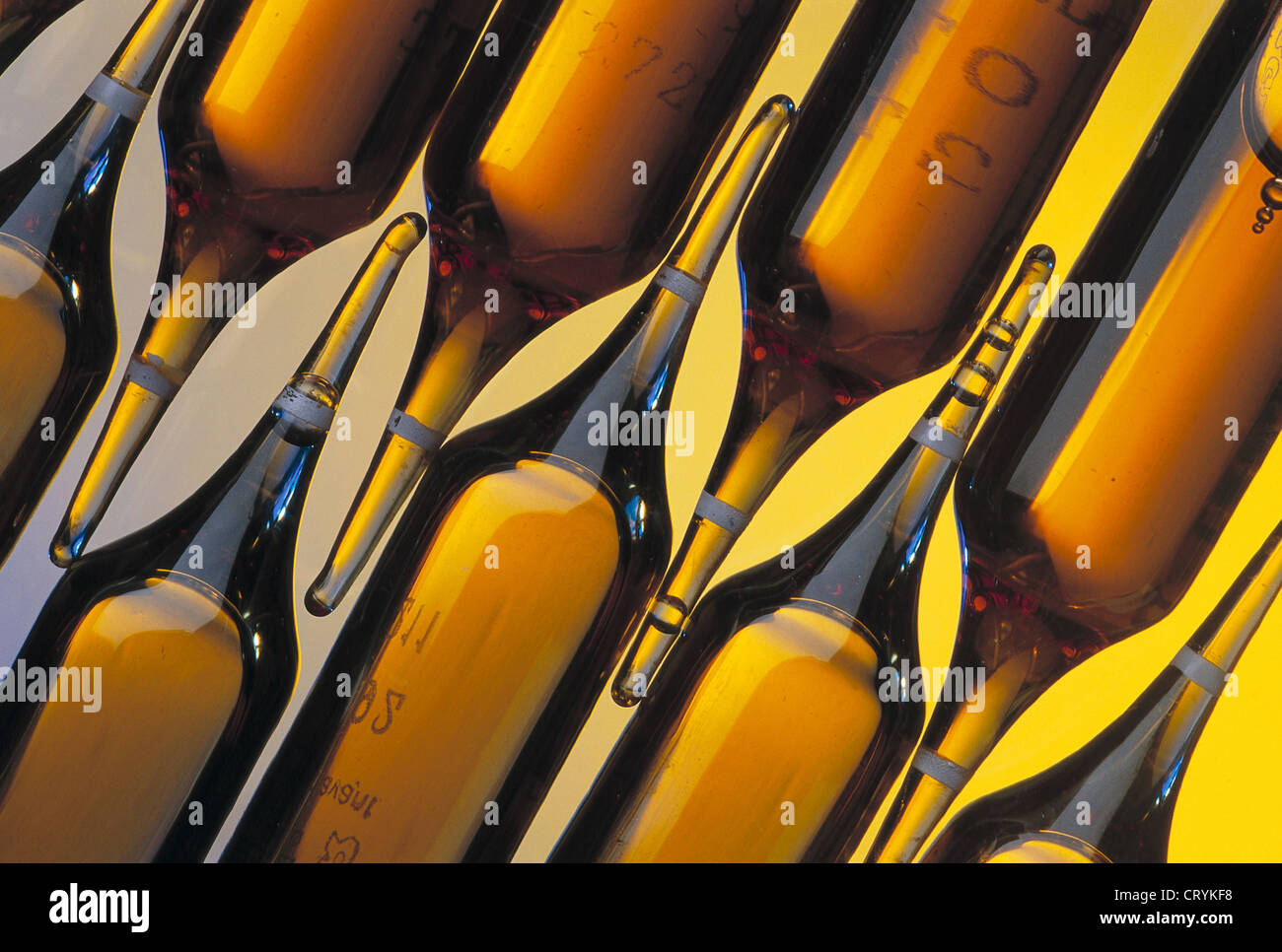 Pharmacological ampules hi-res stock photography and images - Alamy