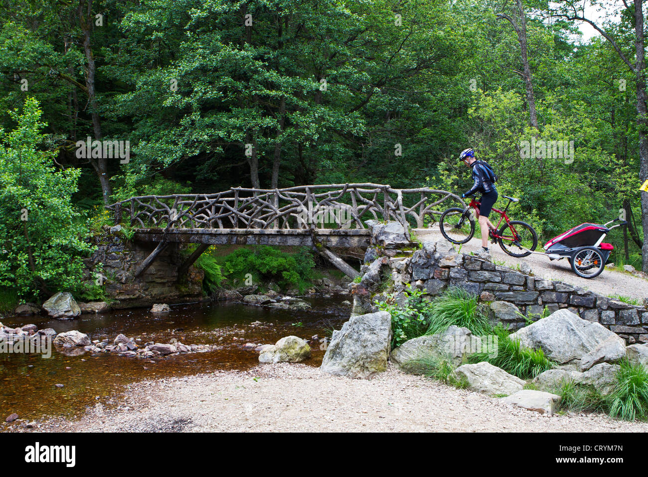 Cycling country trail hi-res stock photography and images - Alamy