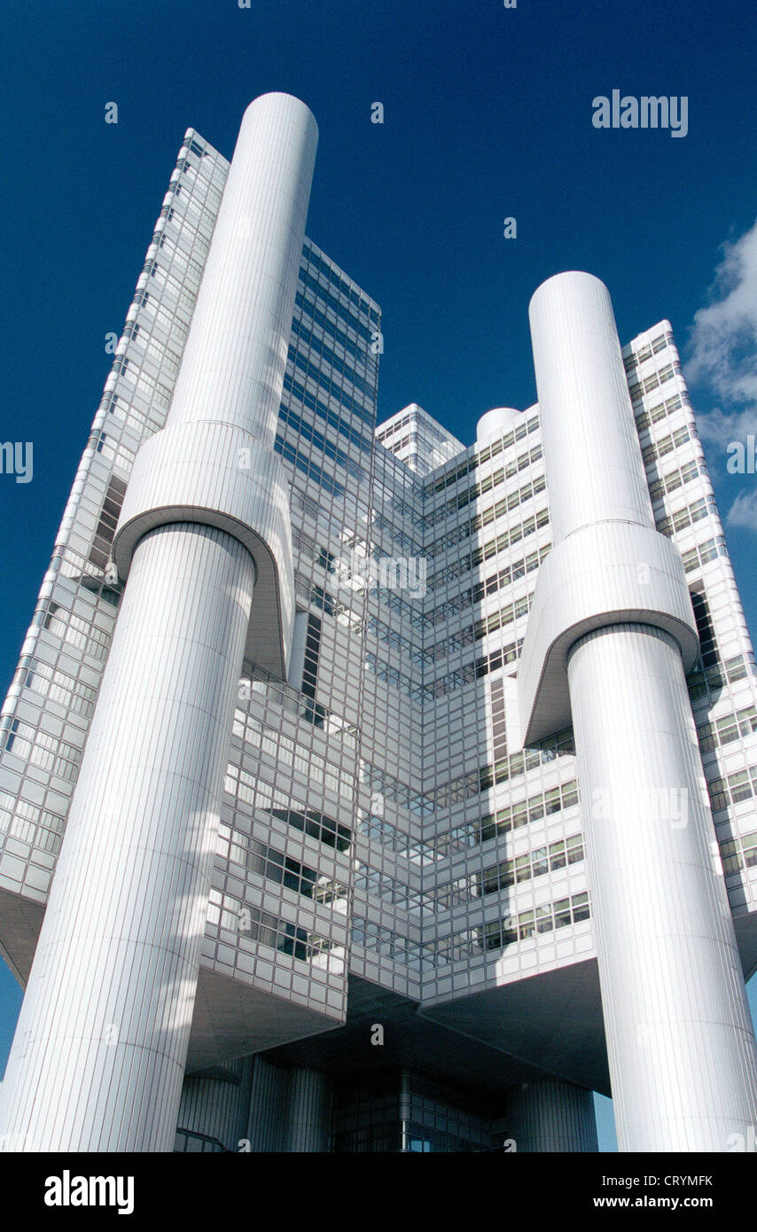 The modern administration building of the HypoVereinsbank Stock Photo ...