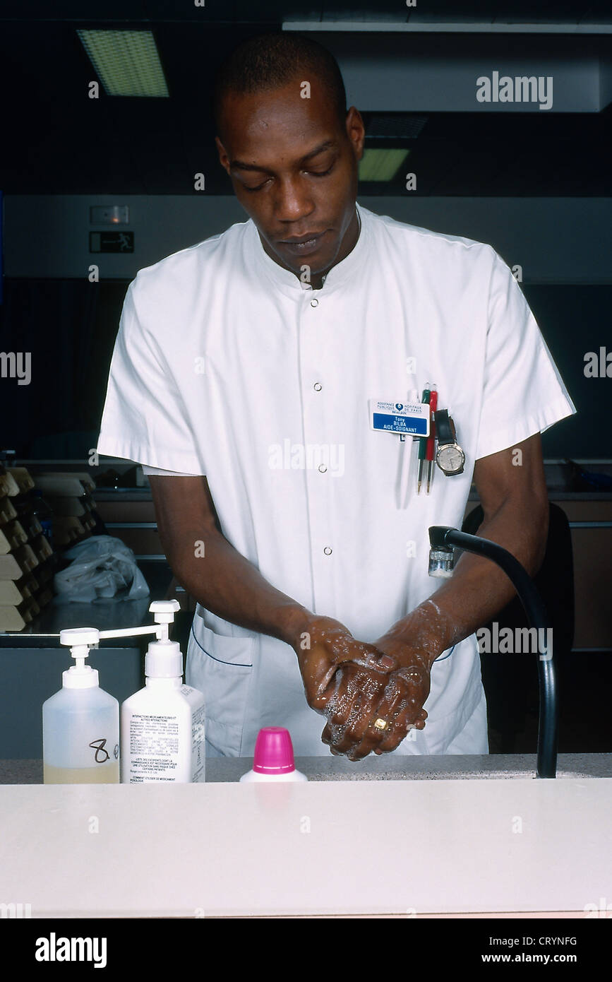 HAND WASHING IN HOSPITAL Stock Photo - Alamy