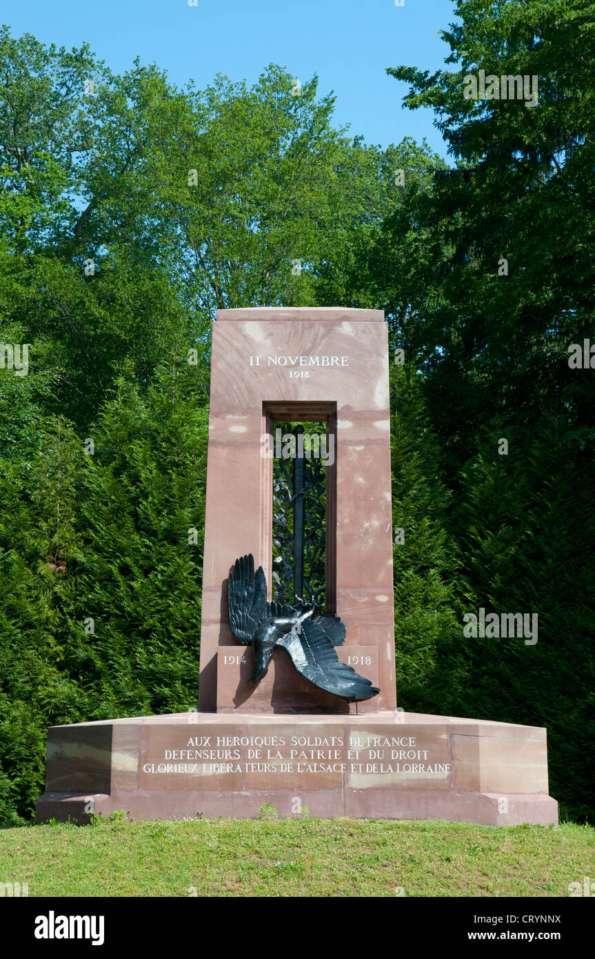 French WWI monument to the Heroic Soldiers of France by E. Brandt ...