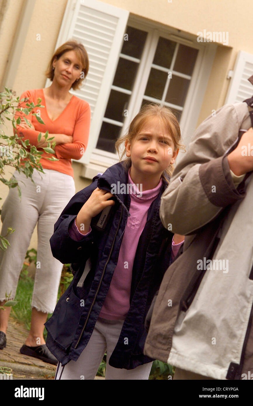 Students exiting school hi-res stock photography and images - Alamy