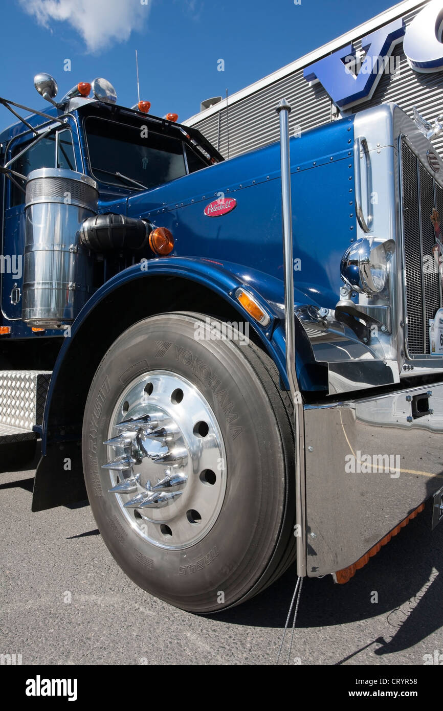Peterbilt 359 hi-res stock photography and images - Alamy