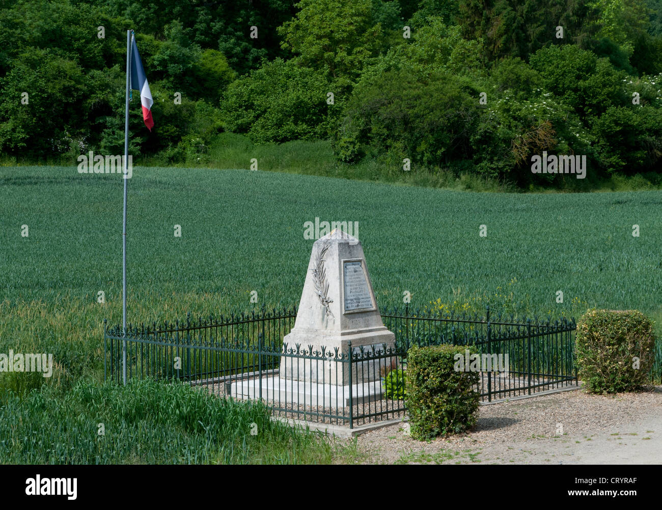 Memorial to French WW1 soldiers chosen by lot and executed by firing ...