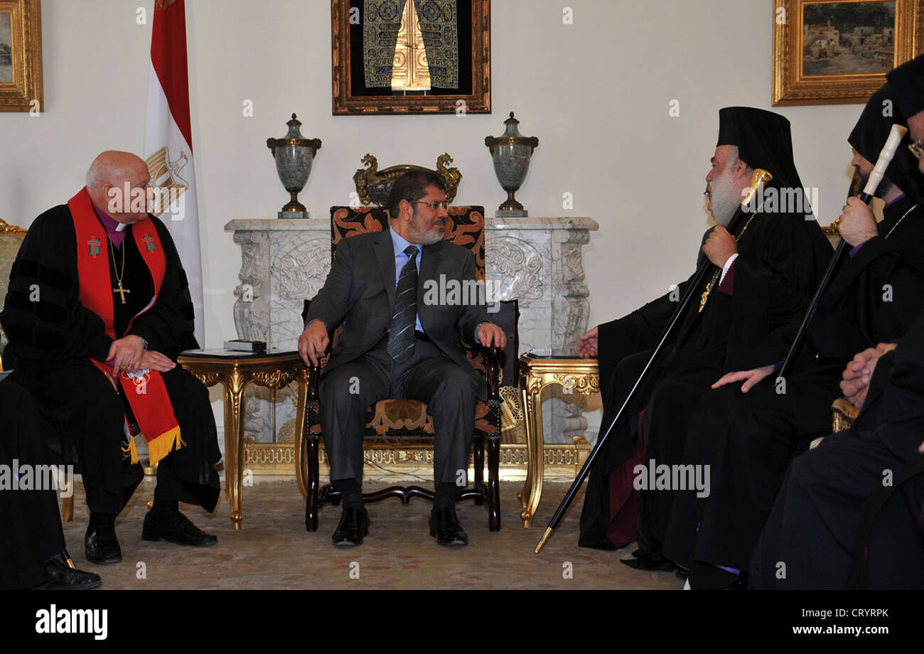 Egypt's President-elect Morsi meets with key Egyptian Christian leaders ...