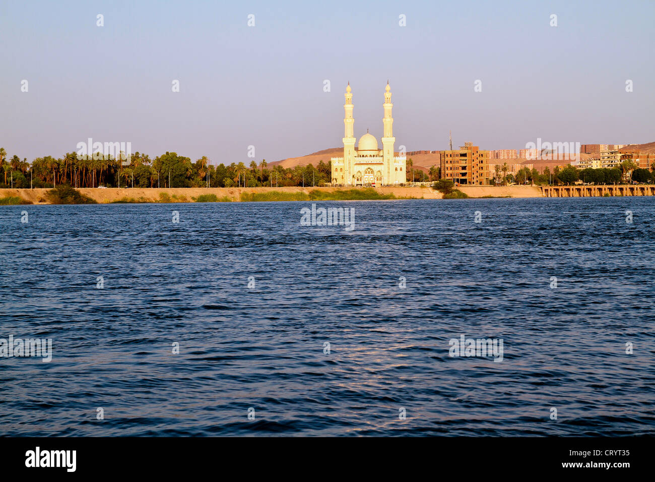 Mosque on the banks of the River Nile in Aswan Stock Photo - Alamy