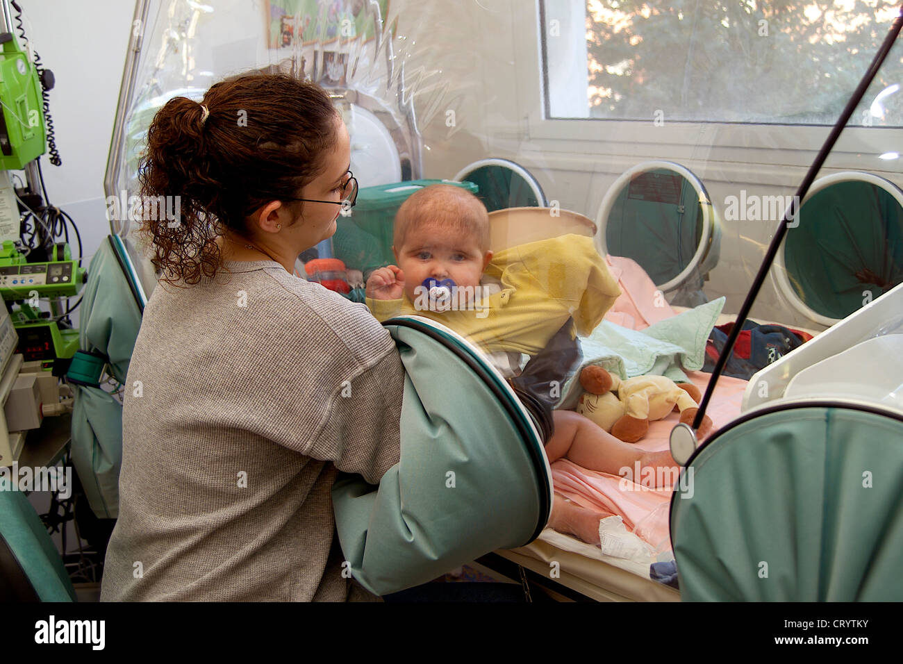 Children with immune deficiency hi-res stock photography and images - Alamy