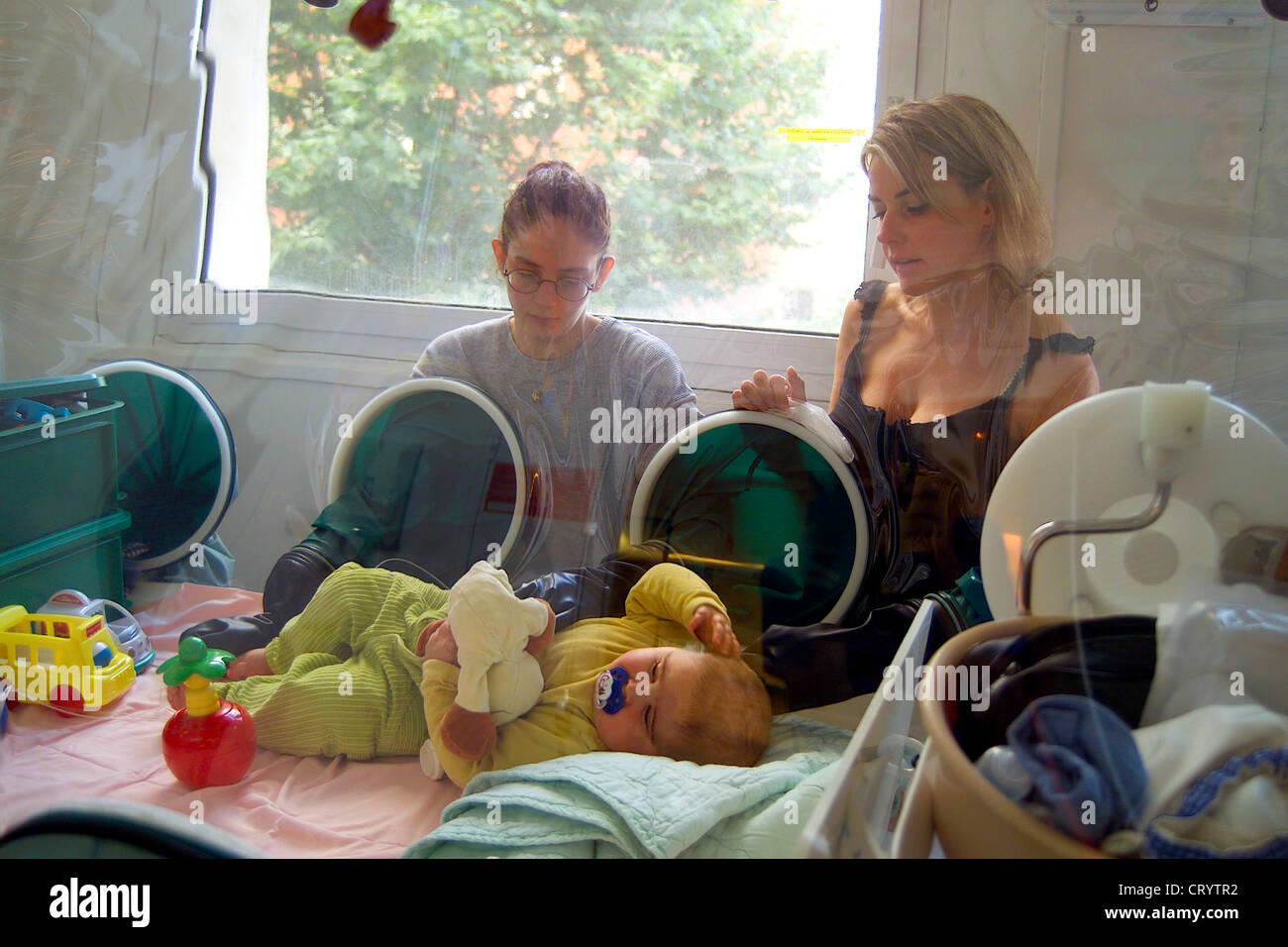 Children with immune deficiency hi-res stock photography and images - Alamy