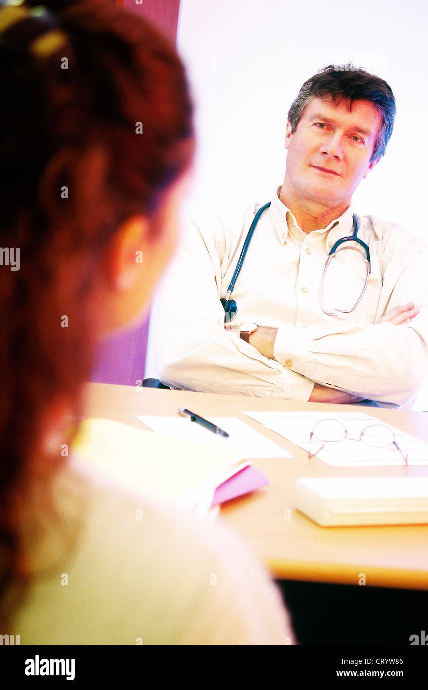 WOMAN IN CONSULTATION Stock Photo - Alamy