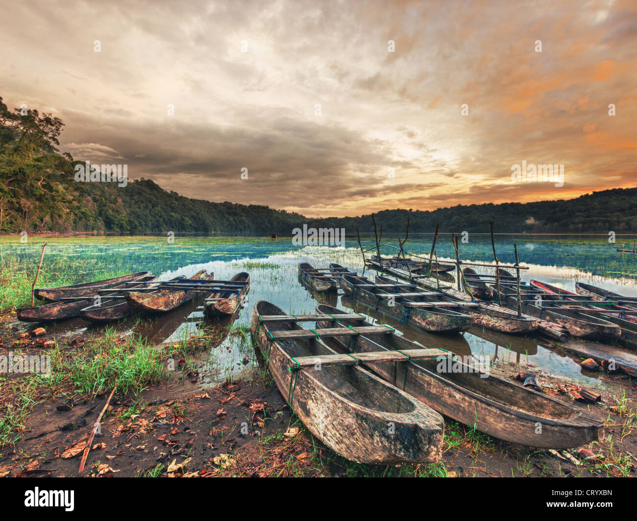 Tamblingan lake at sunrise time. Bali Stock Photo - Alamy