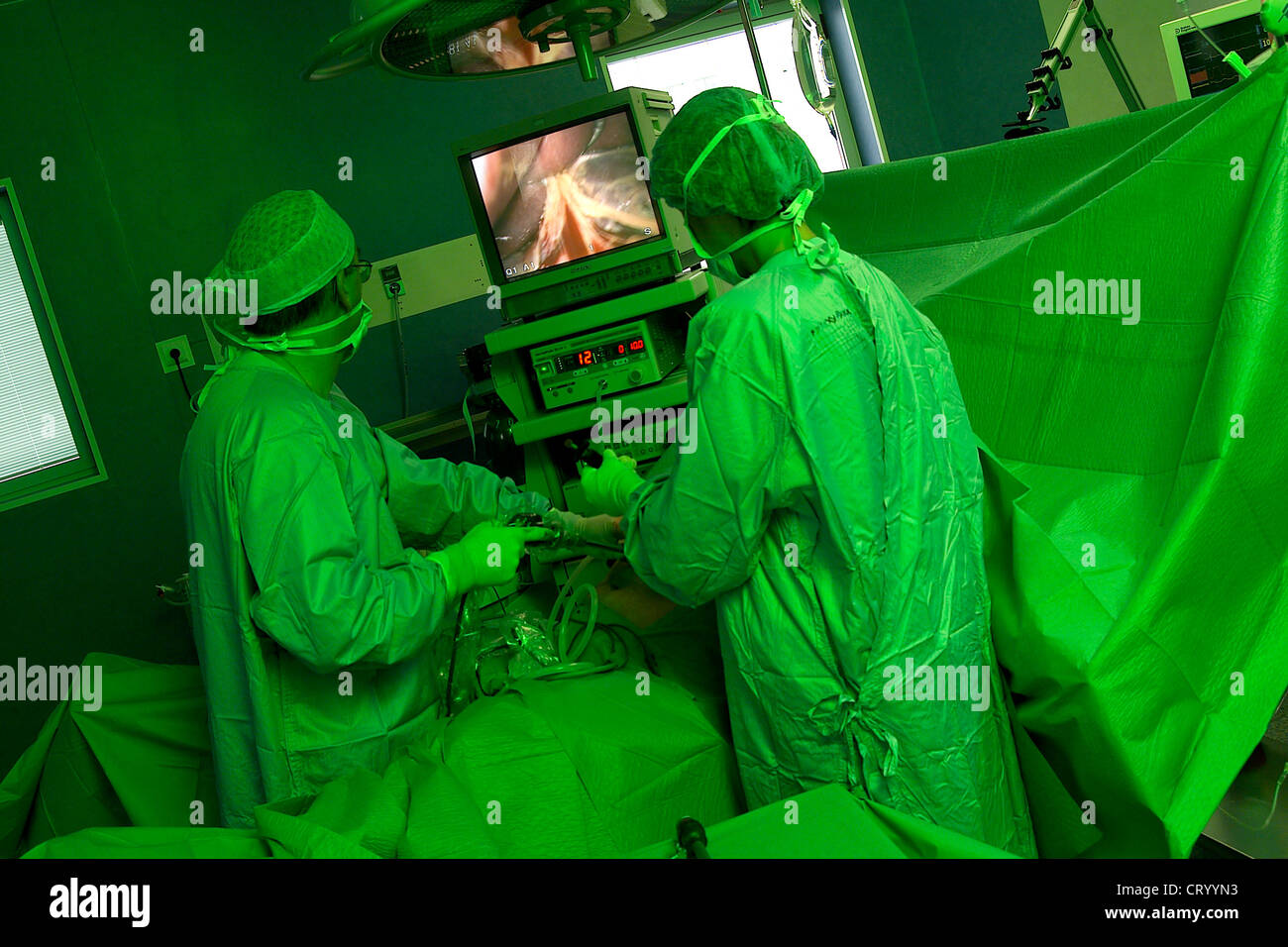 Ring block technique hi-res stock photography and images - Alamy