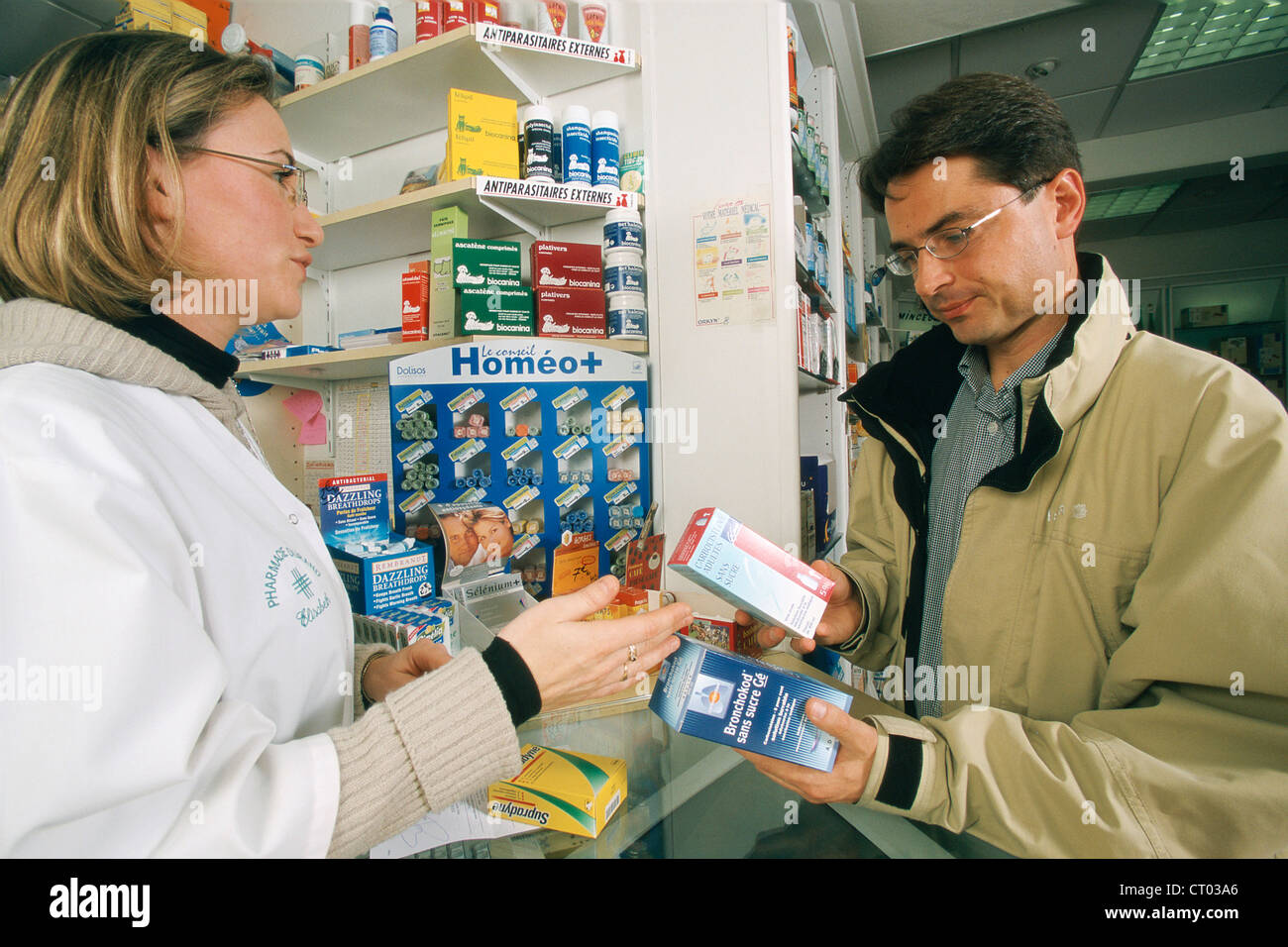 GENERIC DRUG IN PHARMACY Stock Photo - Alamy