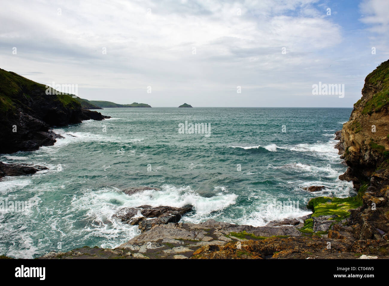 Lunday Bay and Epphaven cove are located on the North Cornwall Coast ...