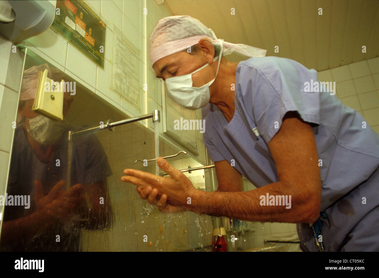 HAND WASHING IN HOSPITAL Stock Photo - Alamy