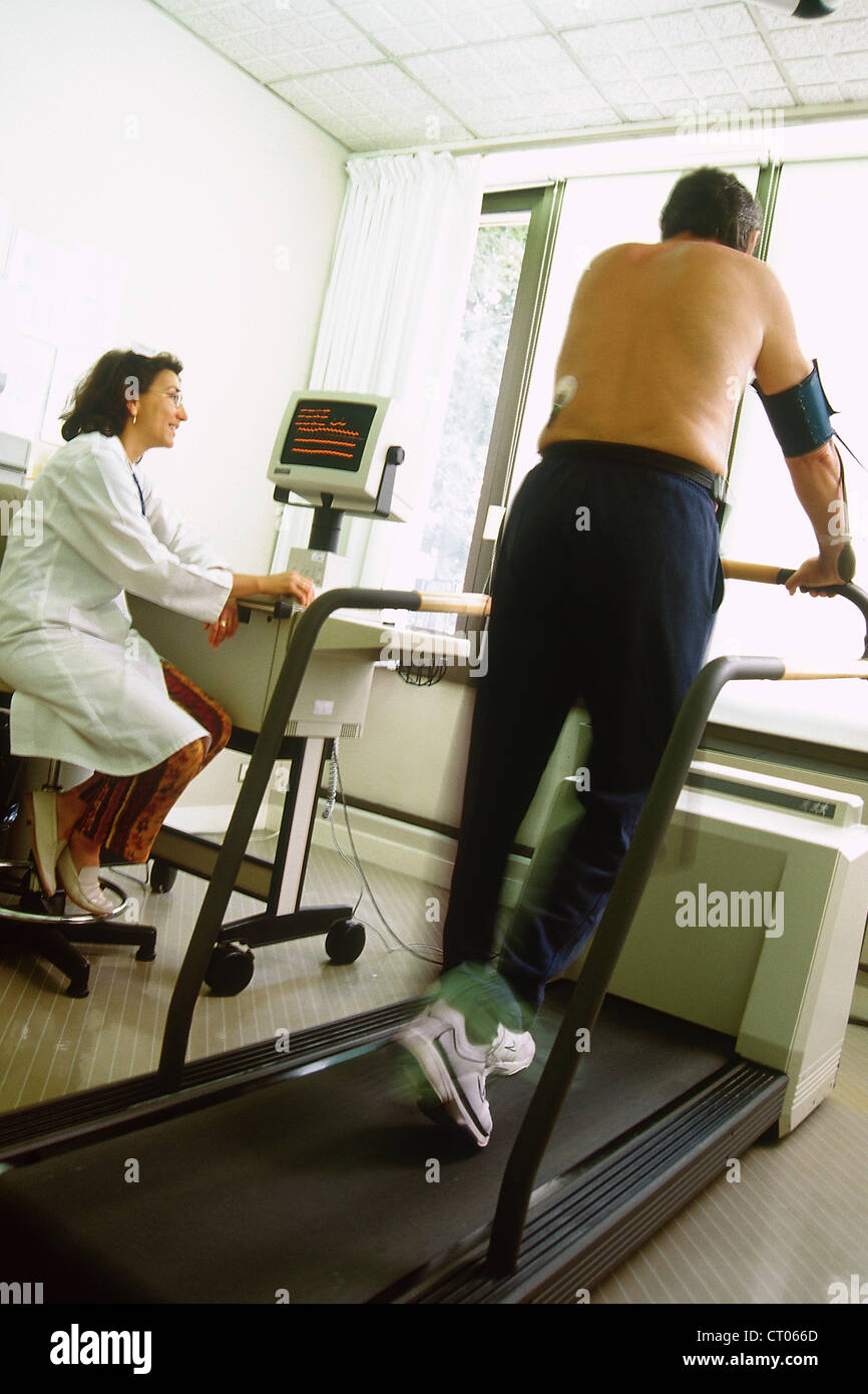 STRESS TEST, ELDERLY PERSON Stock Photo - Alamy
