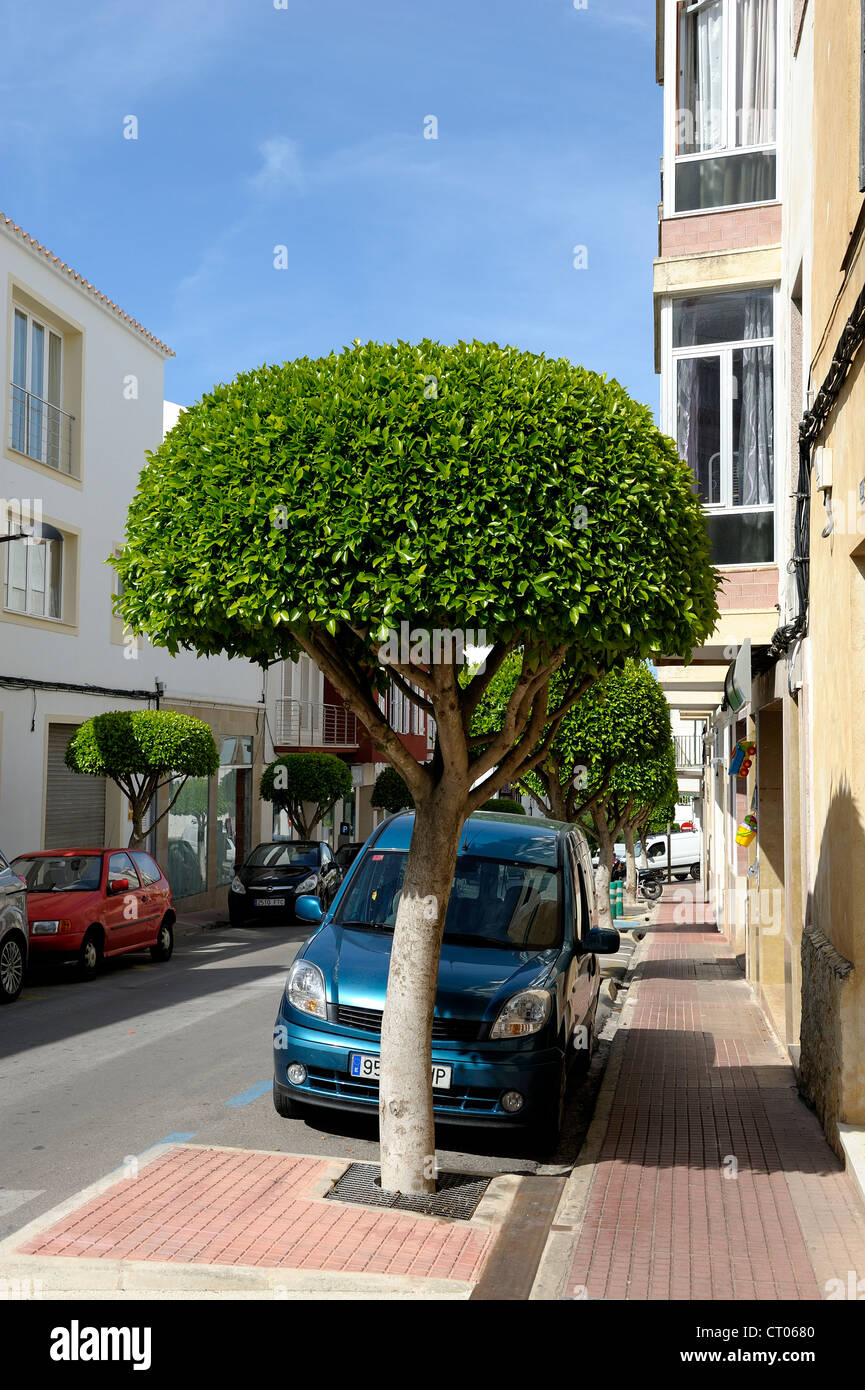 Sculptured buildings hi-res stock photography and images - Alamy