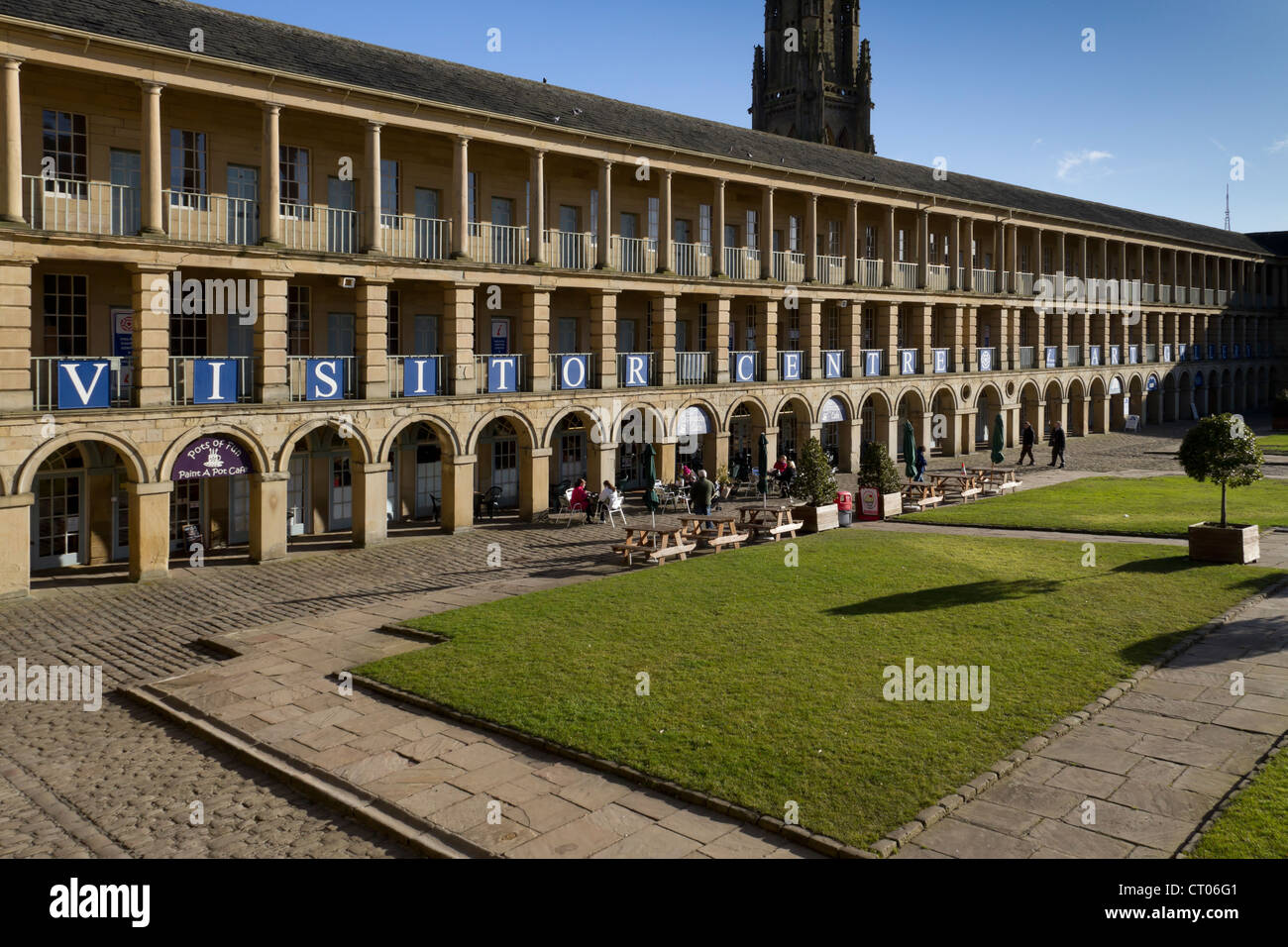 Piece architecture hi-res stock photography and images - Alamy