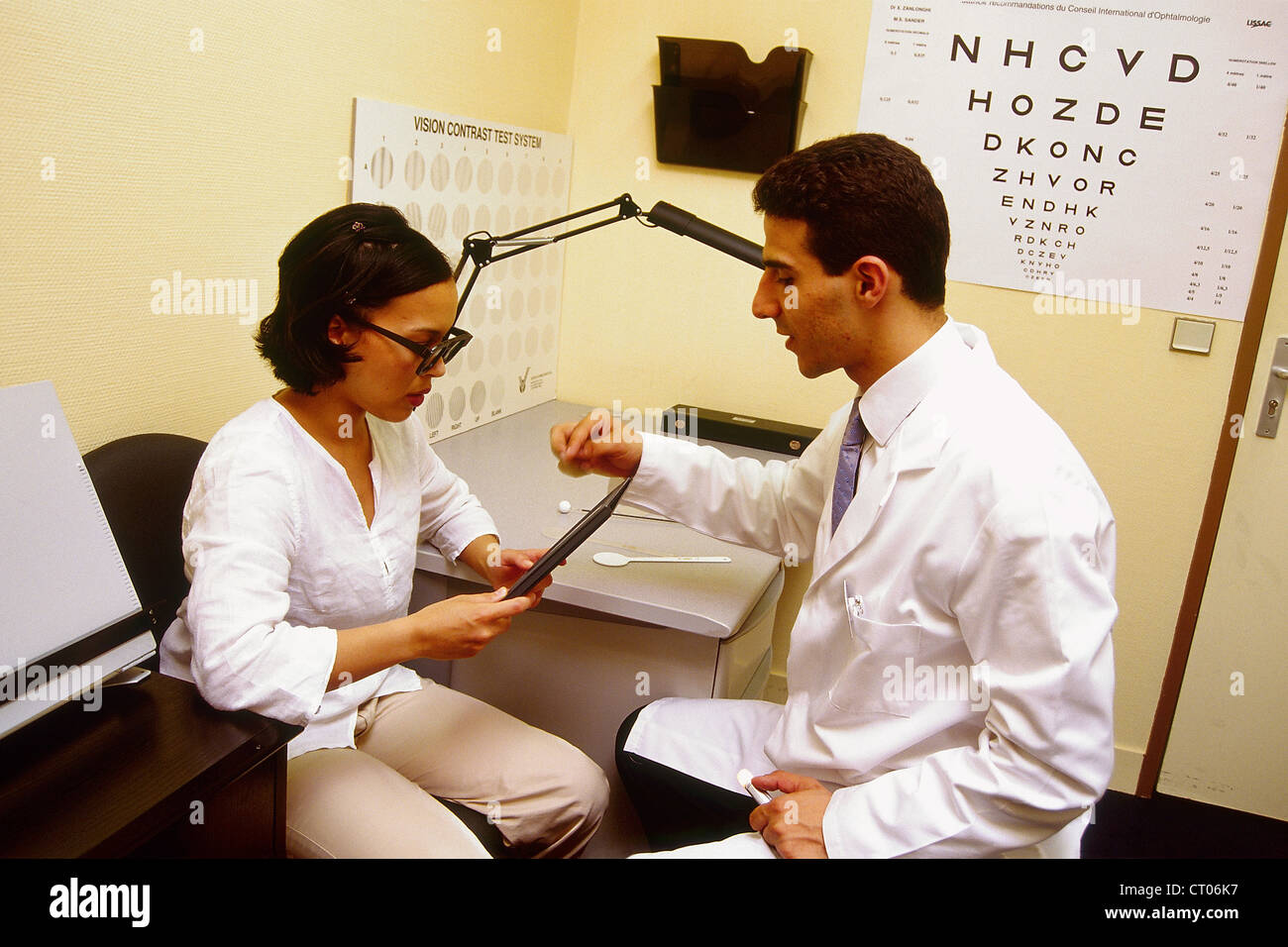 Stereo tests hi-res stock photography and images - Alamy