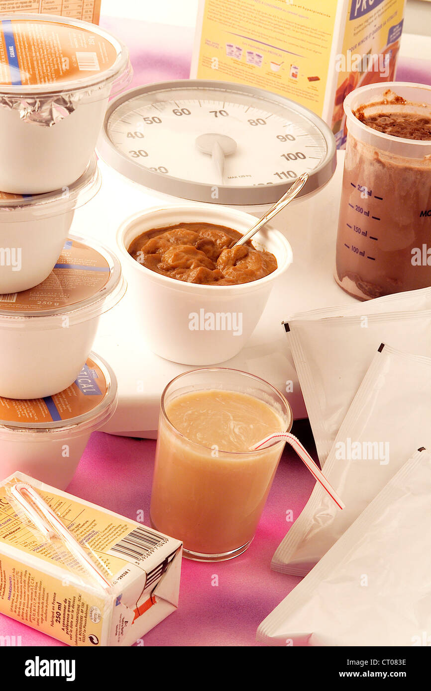 Meal replacement drinks hi-res stock photography and images - Alamy