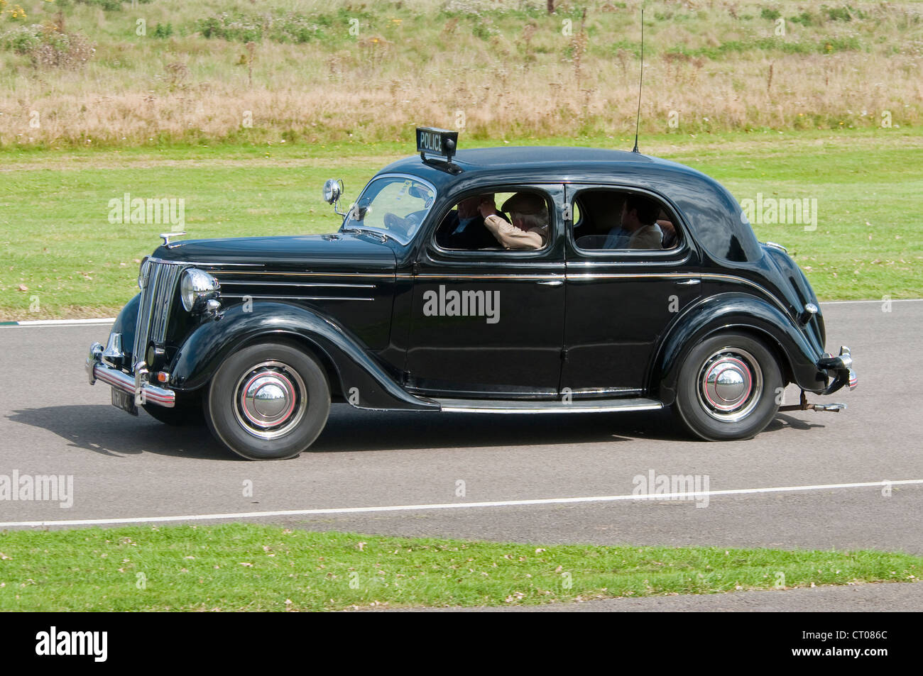 British police 1950s hi-res stock photography and images - Alamy