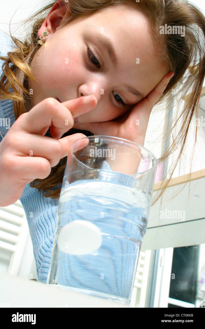 CHILD TAKING MEDICATION Stock Photo - Alamy