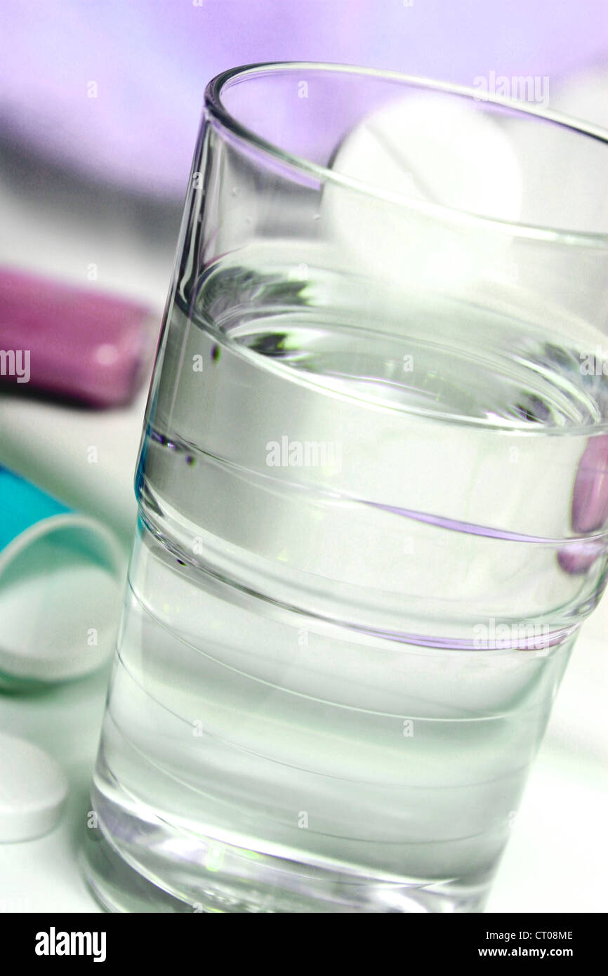 AN EFFERVESCENT TABLET Stock Photo - Alamy