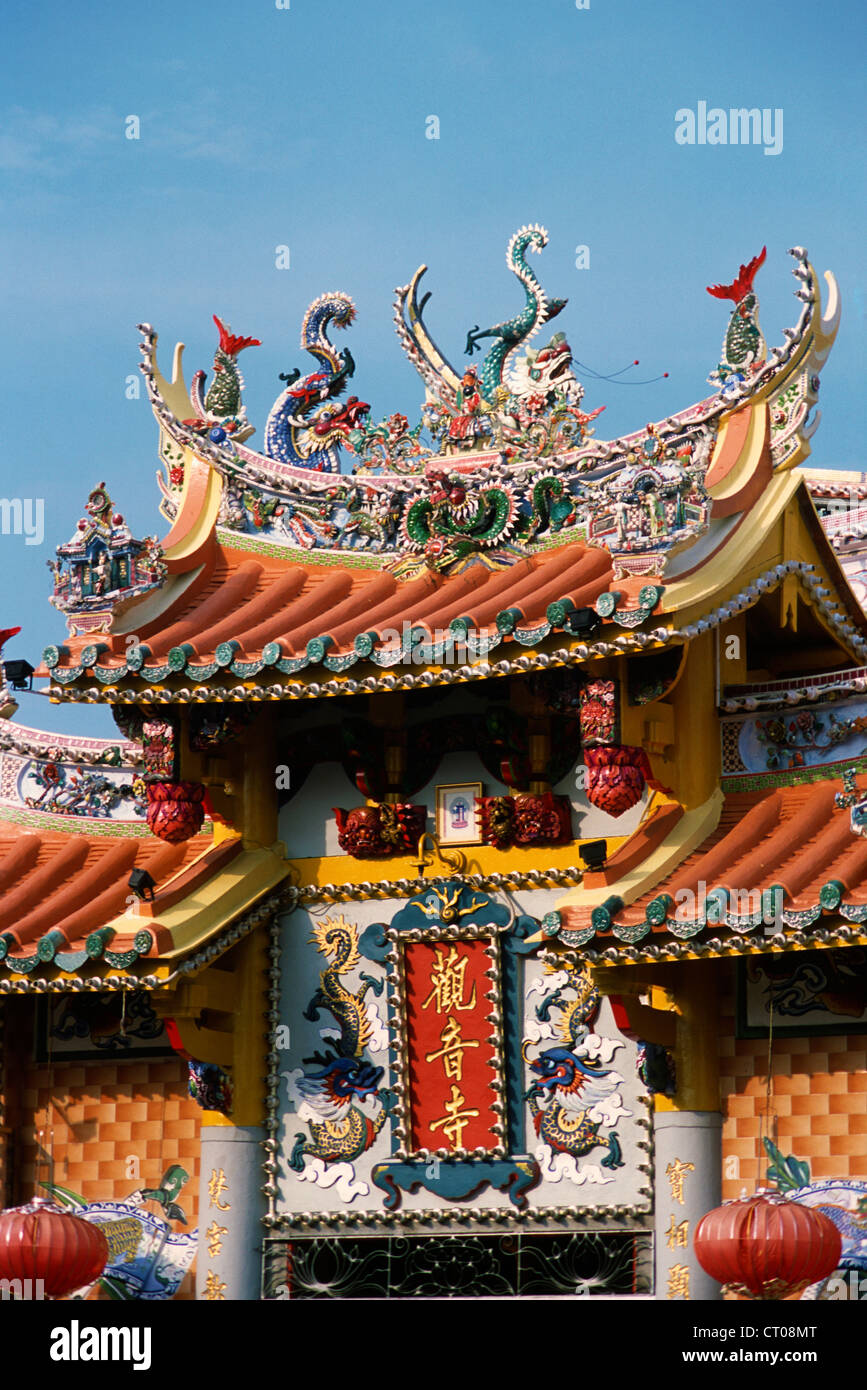 Malaysia, Penang, chinese temple, gate Stock Photo - Alamy