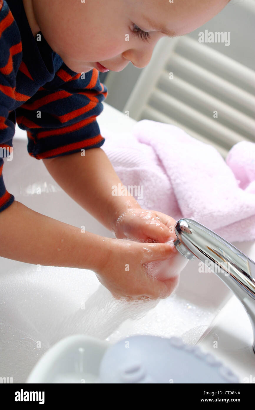 HAND WASHING, CHILD Stock Photo - Alamy