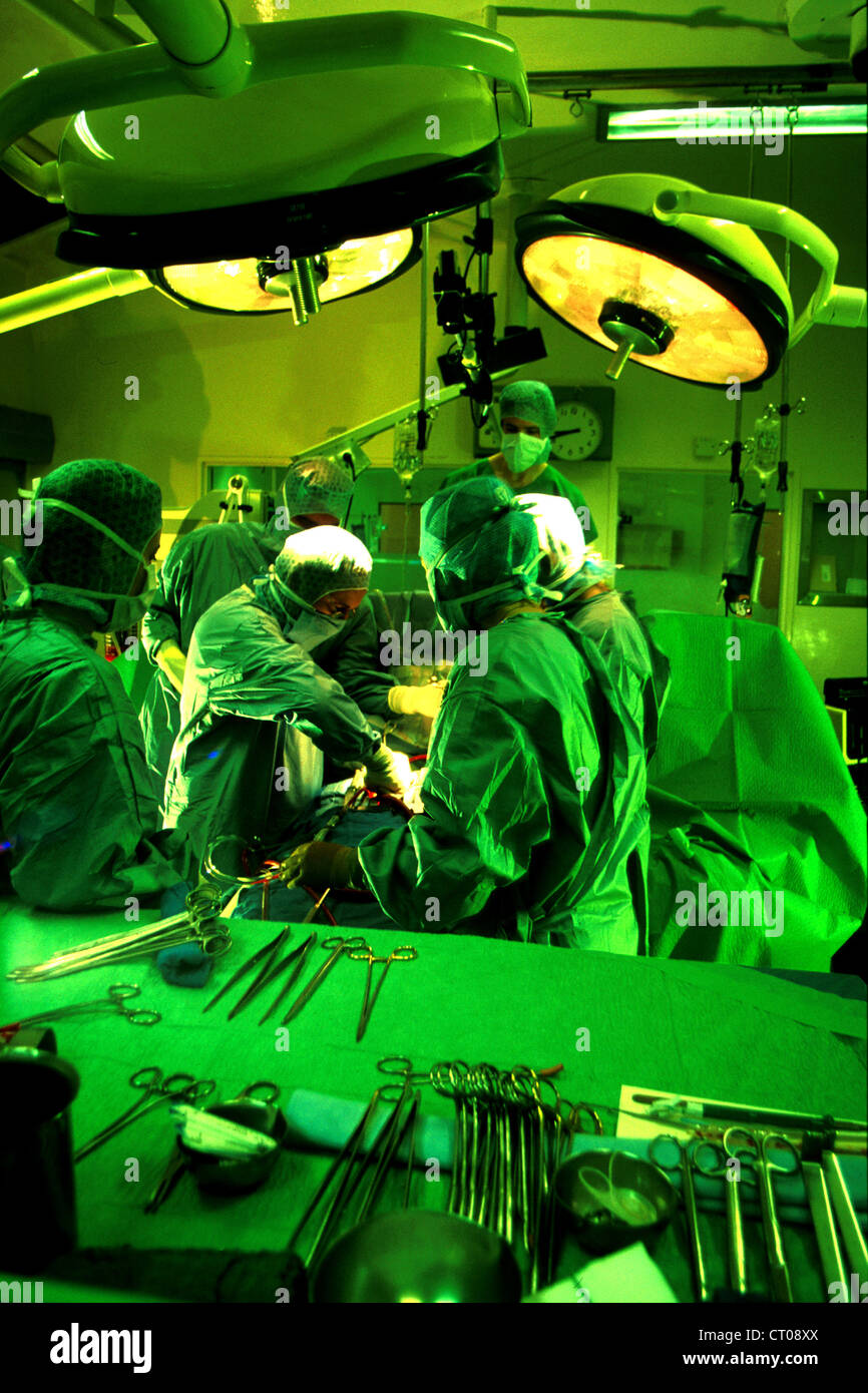 Surgical greens hi-res stock photography and images - Alamy