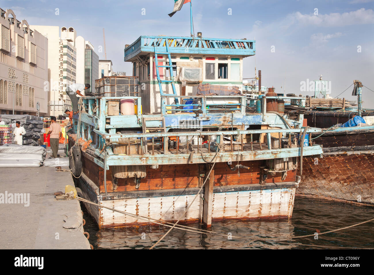 Uae dhow ship boat cargo river hi-res stock photography and images - Alamy