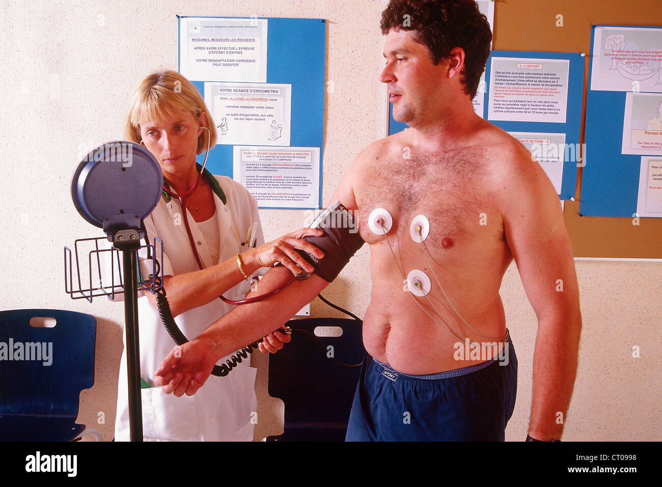 Man Having Ecg Test High Resolution Stock Photography and Images - Alamy