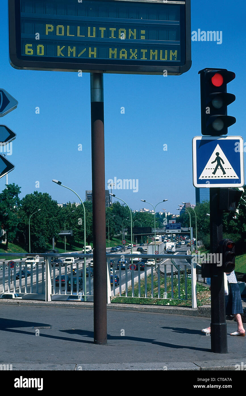Air pollution traffic sign hi-res stock photography and images - Alamy