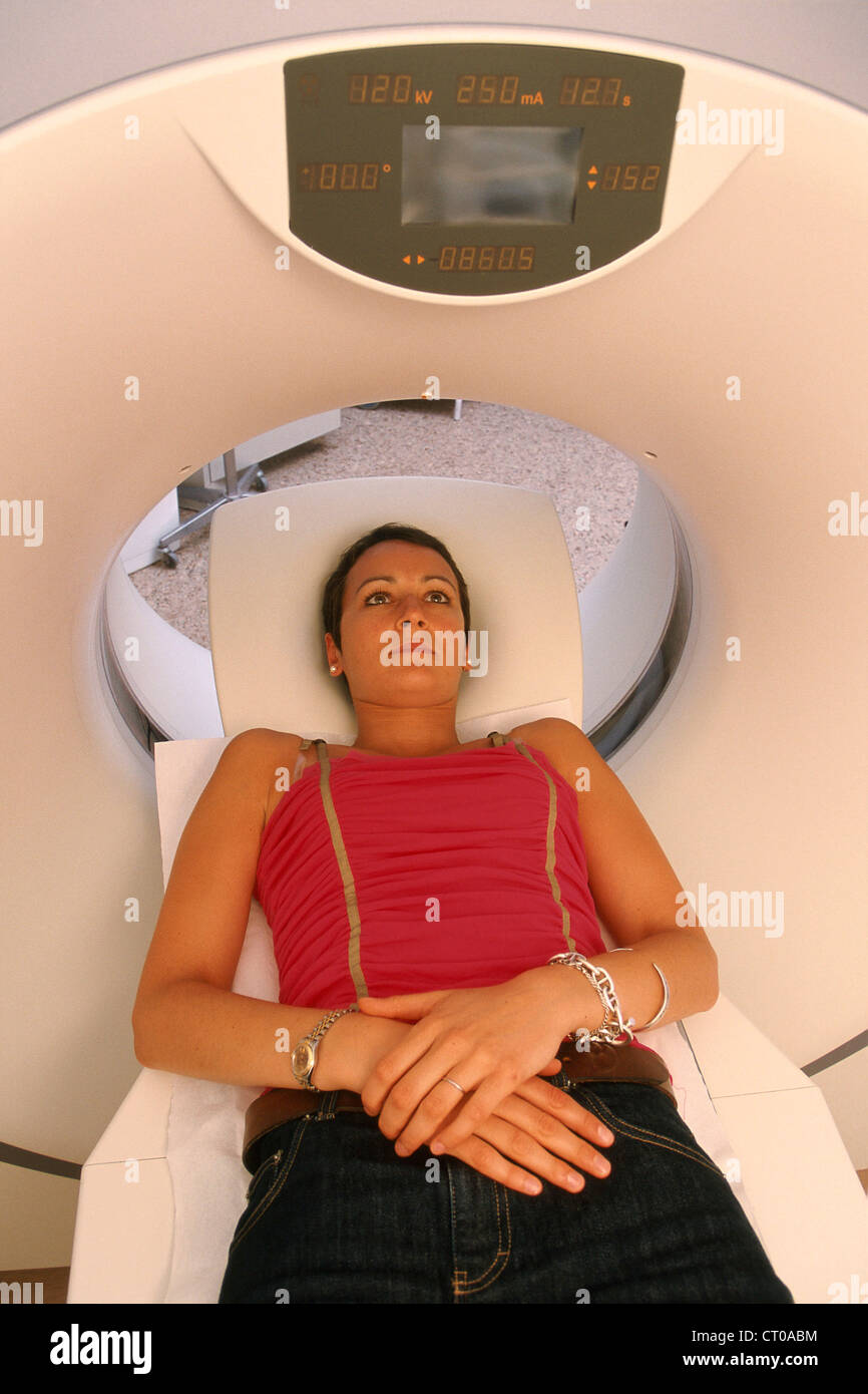 HELICAL CT SCANNER Stock Photo - Alamy