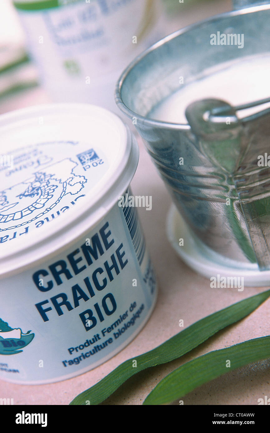 Organic heavy cream hi-res stock photography and images - Alamy