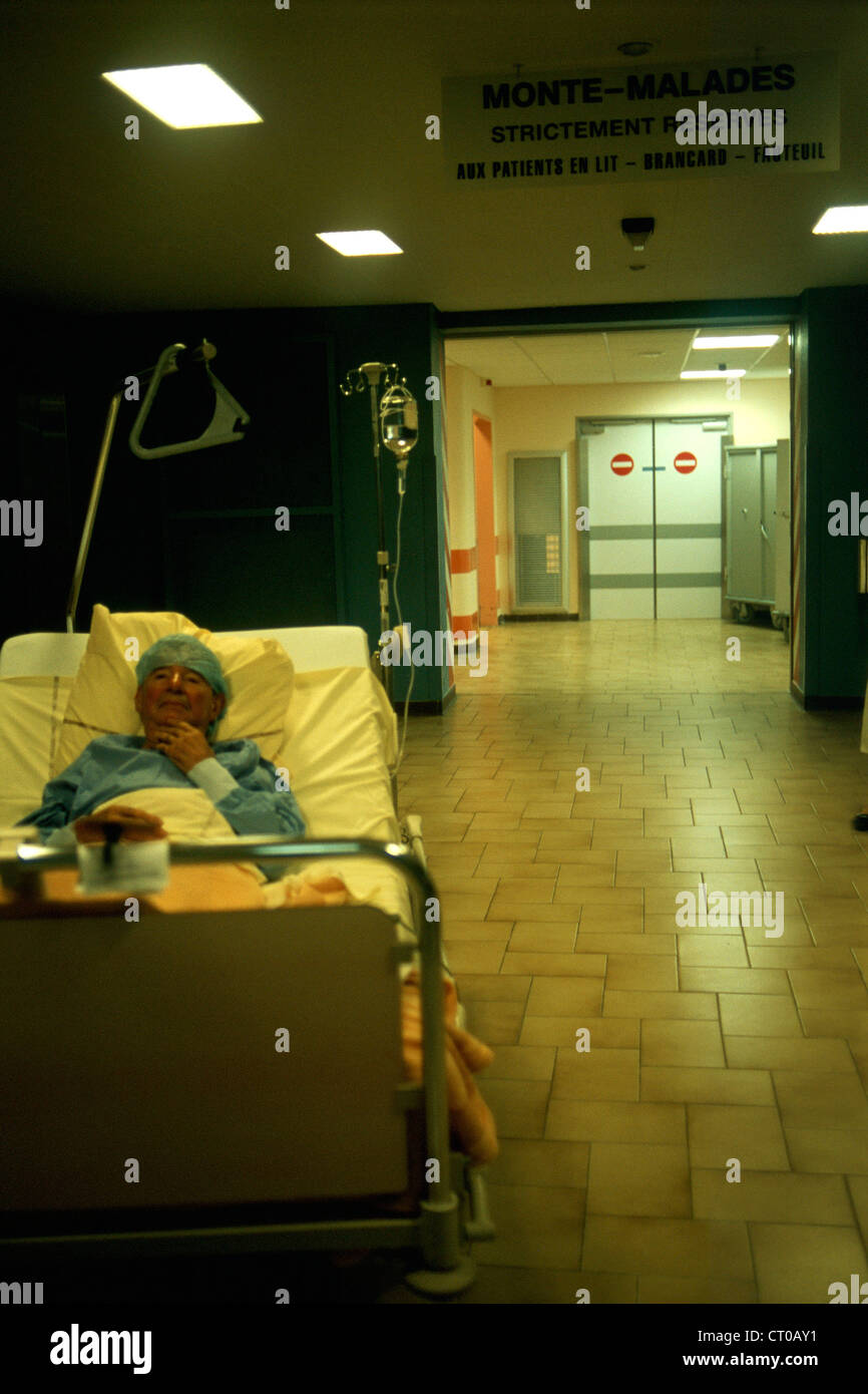 EMERGENCY CASE, HOSPITAL Stock Photo - Alamy