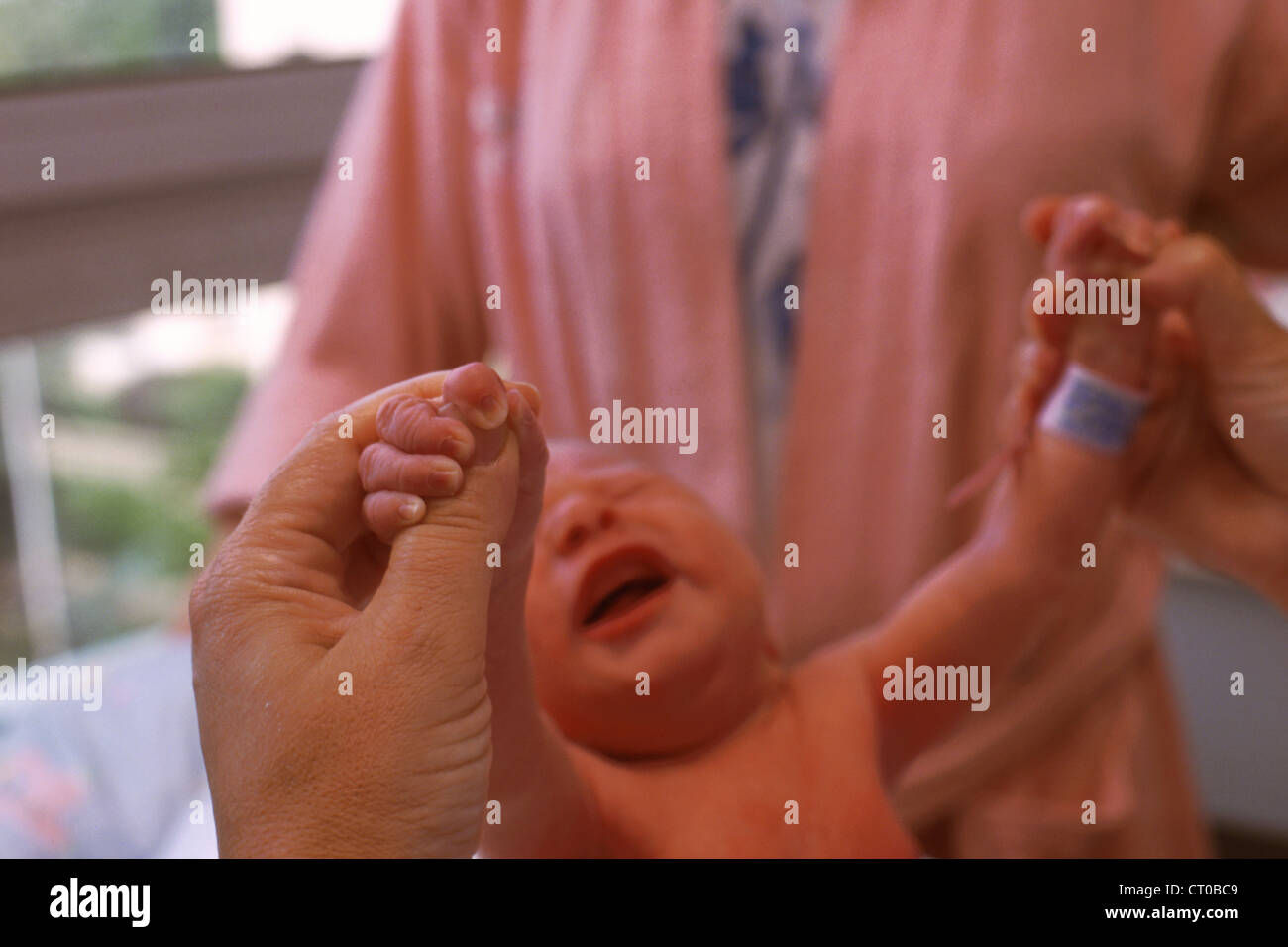 Grasp reflex hi-res stock photography and images - Alamy