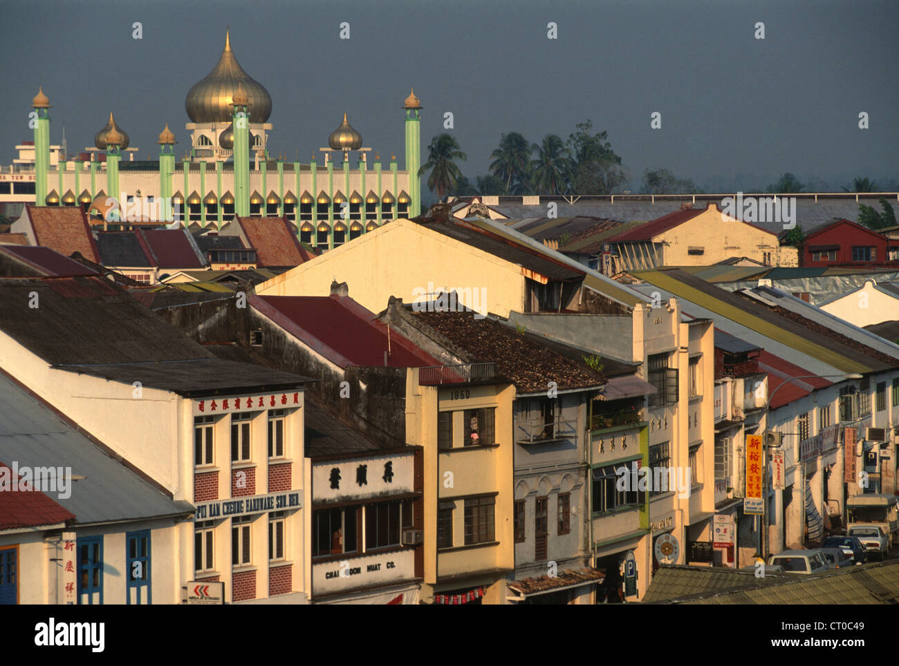 Kuching street scene hi-res stock photography and images - Alamy