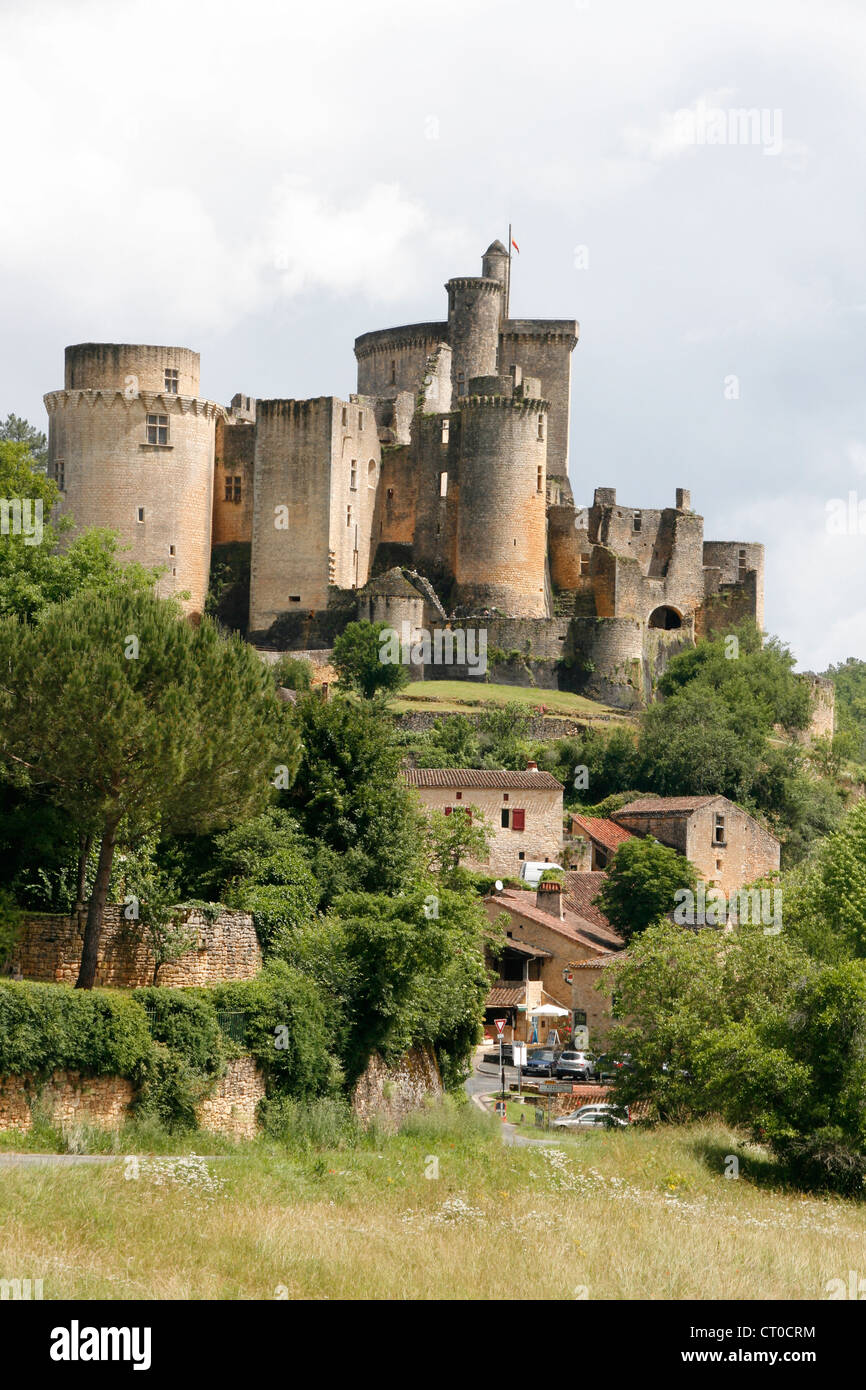 Chateau de Bonaguil Stock Photo - Alamy