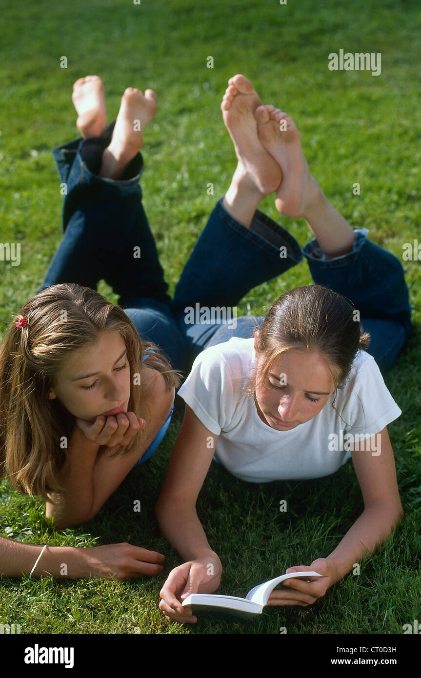 GROUP OF ADOLESCENTS Stock Photo - Alamy