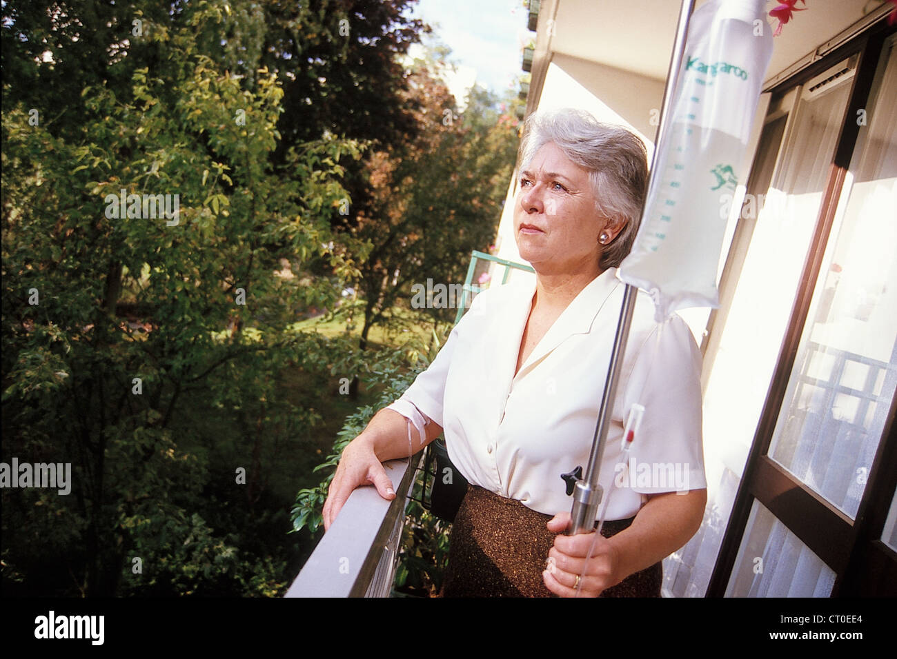 Elderly lady hospital drip hi-res stock photography and images - Alamy