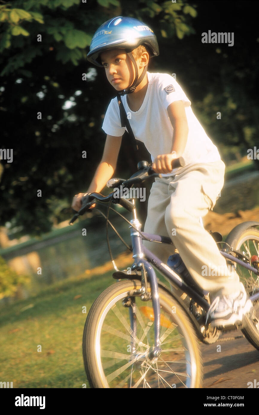 Child exercising hard hi-res stock photography and images - Alamy