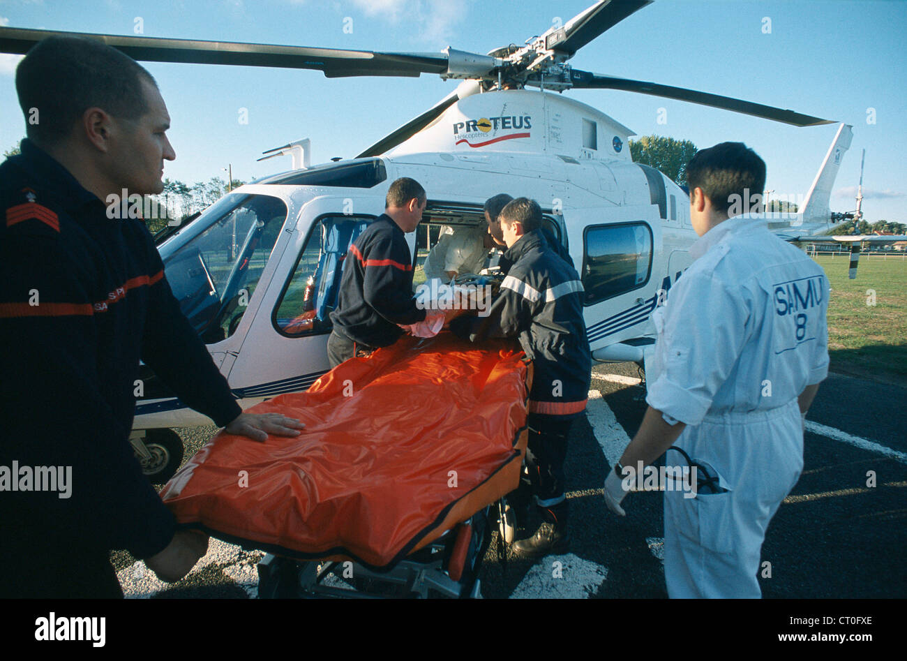 Transporting injured patients hi-res stock photography and images - Alamy