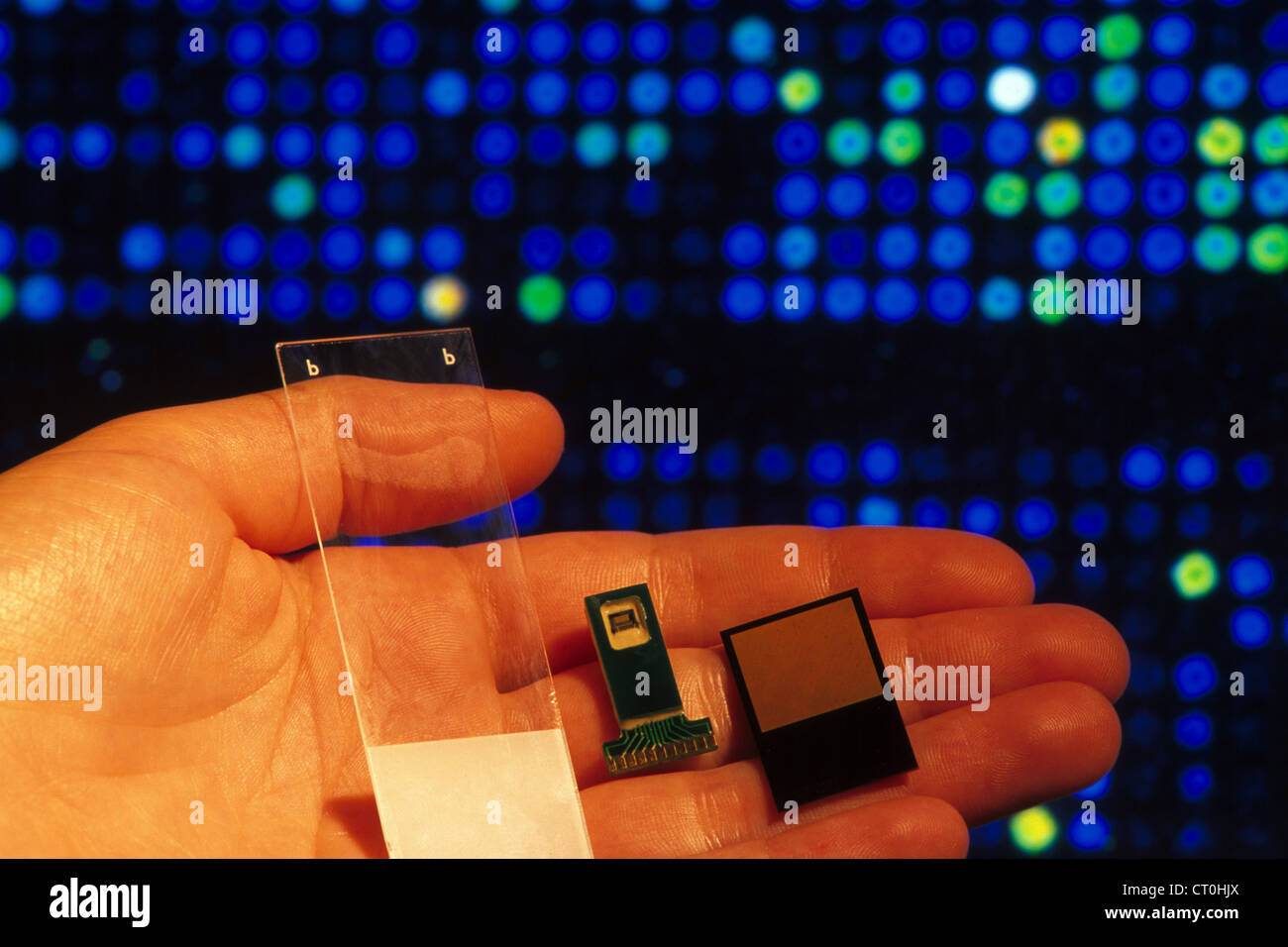 Dna chip hi-res stock photography and images - Alamy