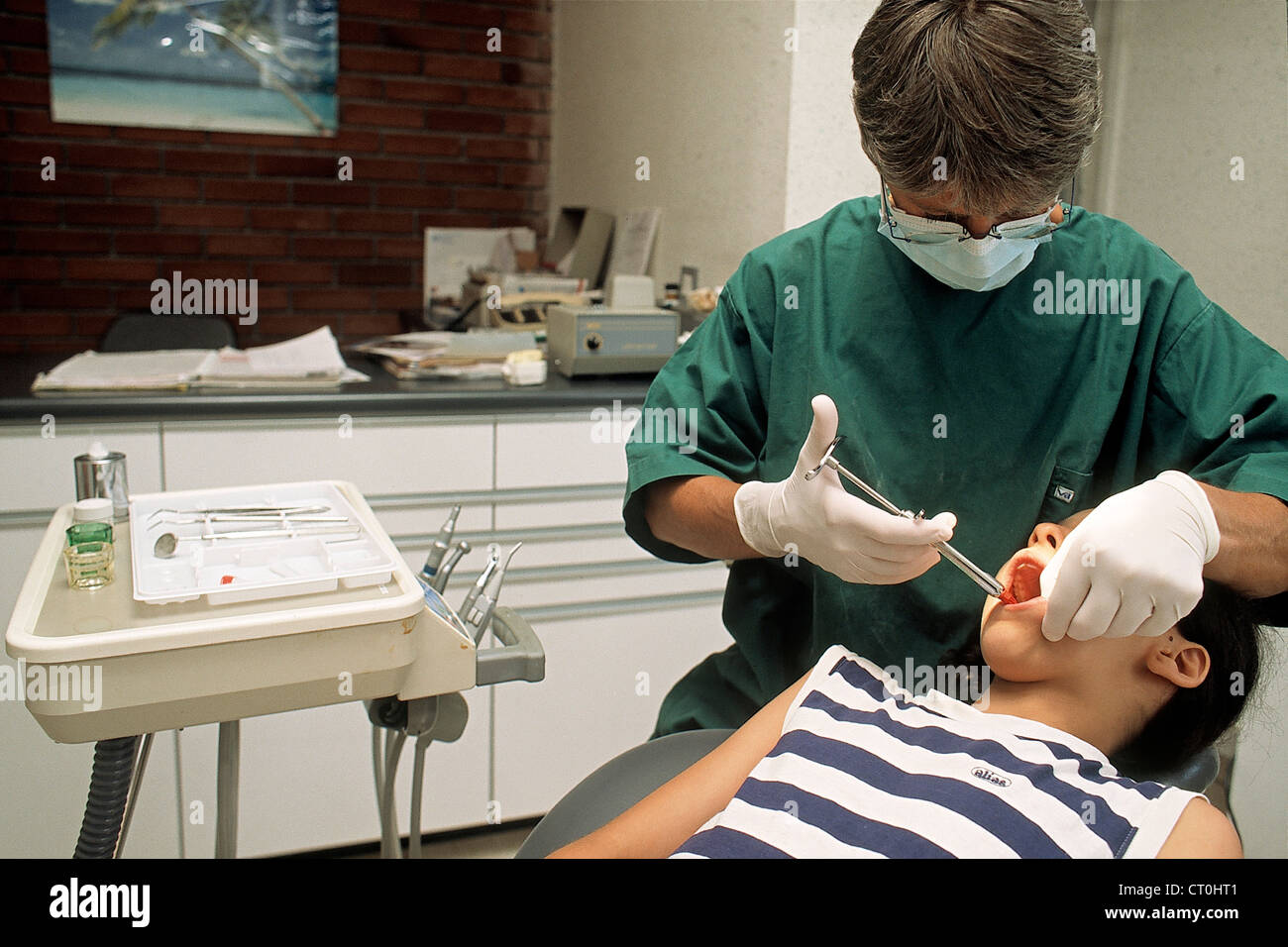 Dental injections hi-res stock photography and images - Alamy