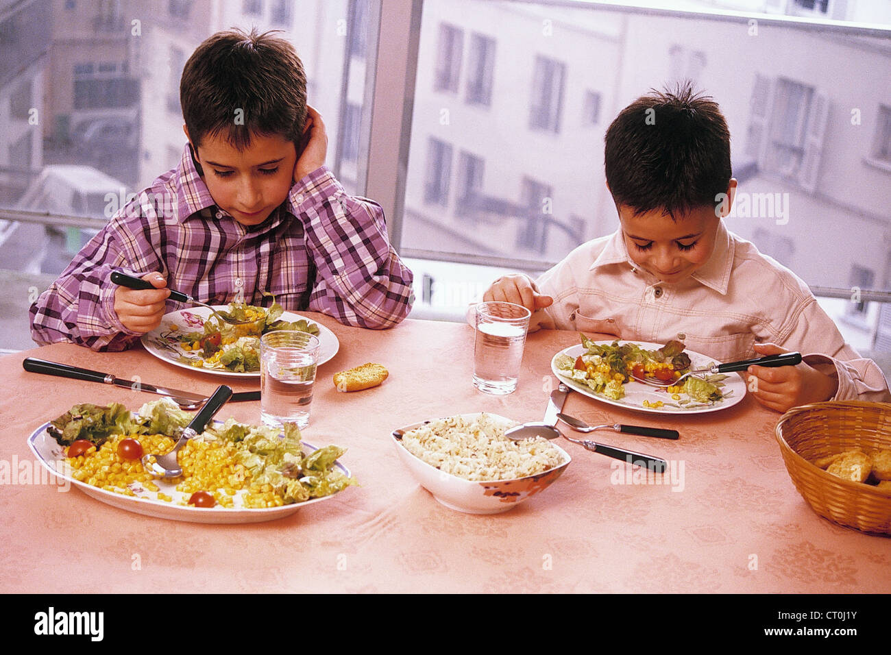 CHILD EATING RAW VEGETABLES Stock Photo - Alamy