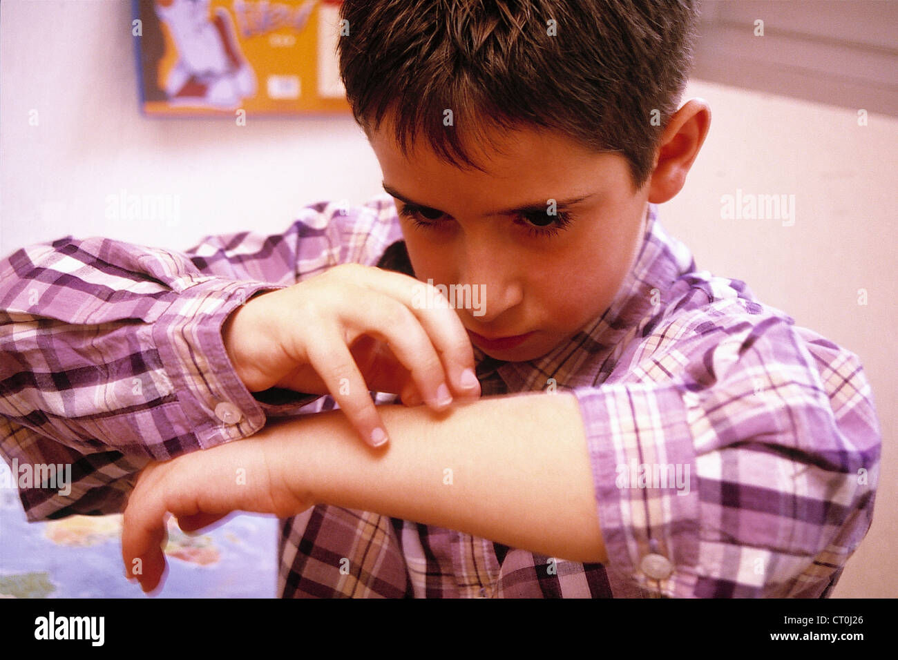 Itching in child hi-res stock photography and images - Alamy