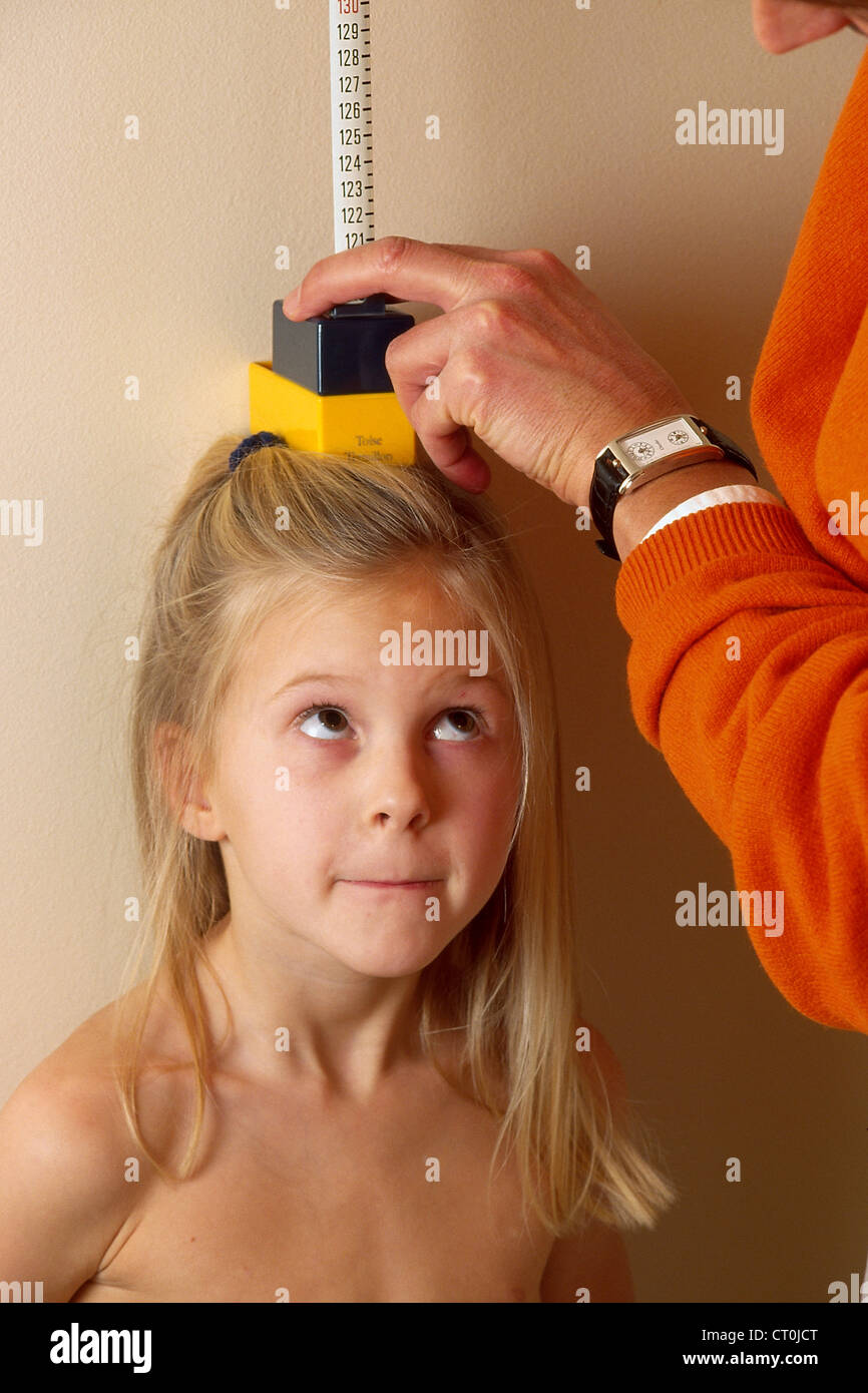 Childrens height measure hi-res stock photography and images - Alamy
