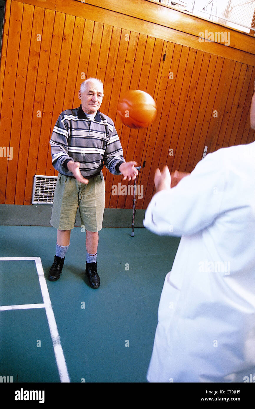 Leg amputation elderly hi-res stock photography and images - Alamy